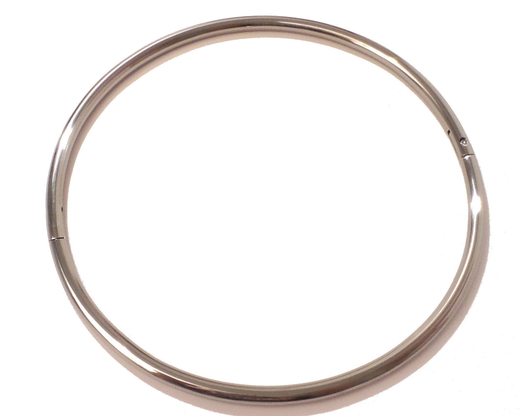 Metal Collars – Clawfoot Productions